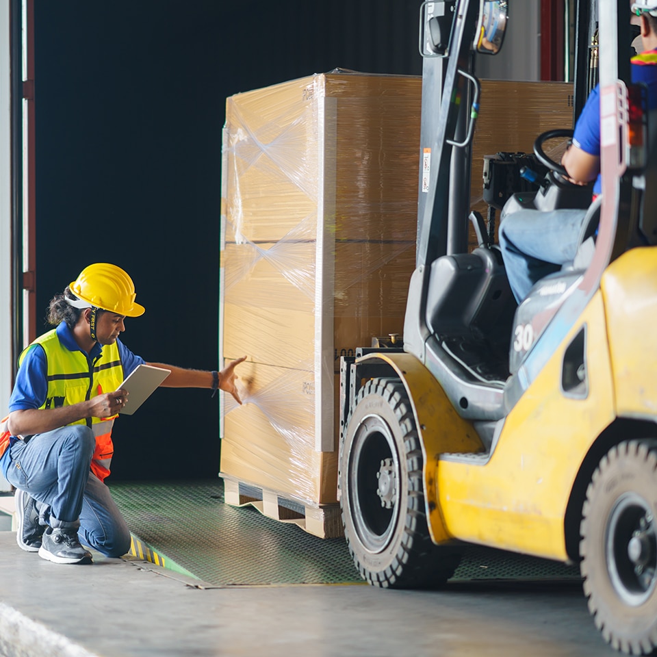 Home - APlus Warehousing and Logistics